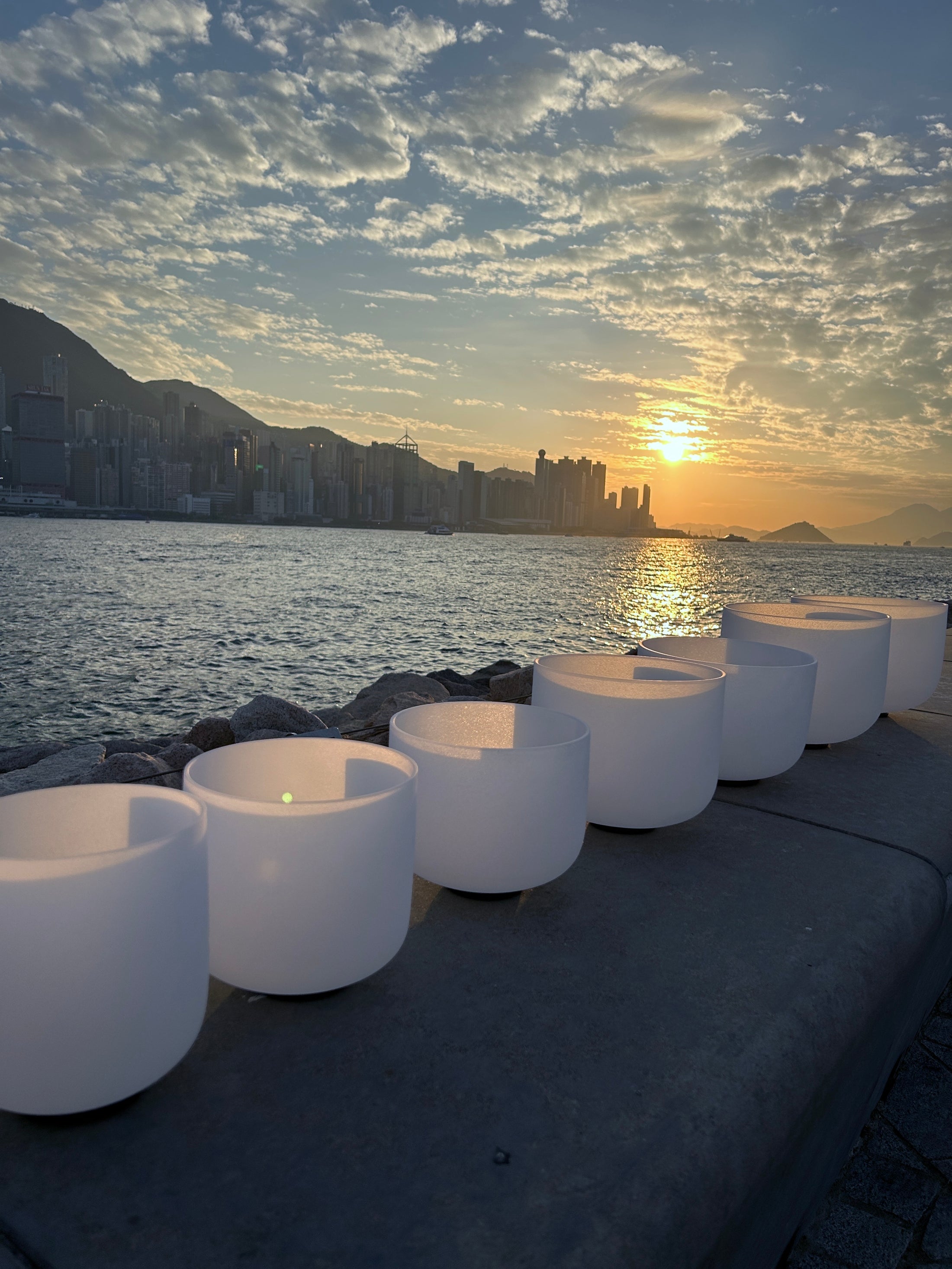 Different types of crystal singing bowls : Crystal singing bowls ...
